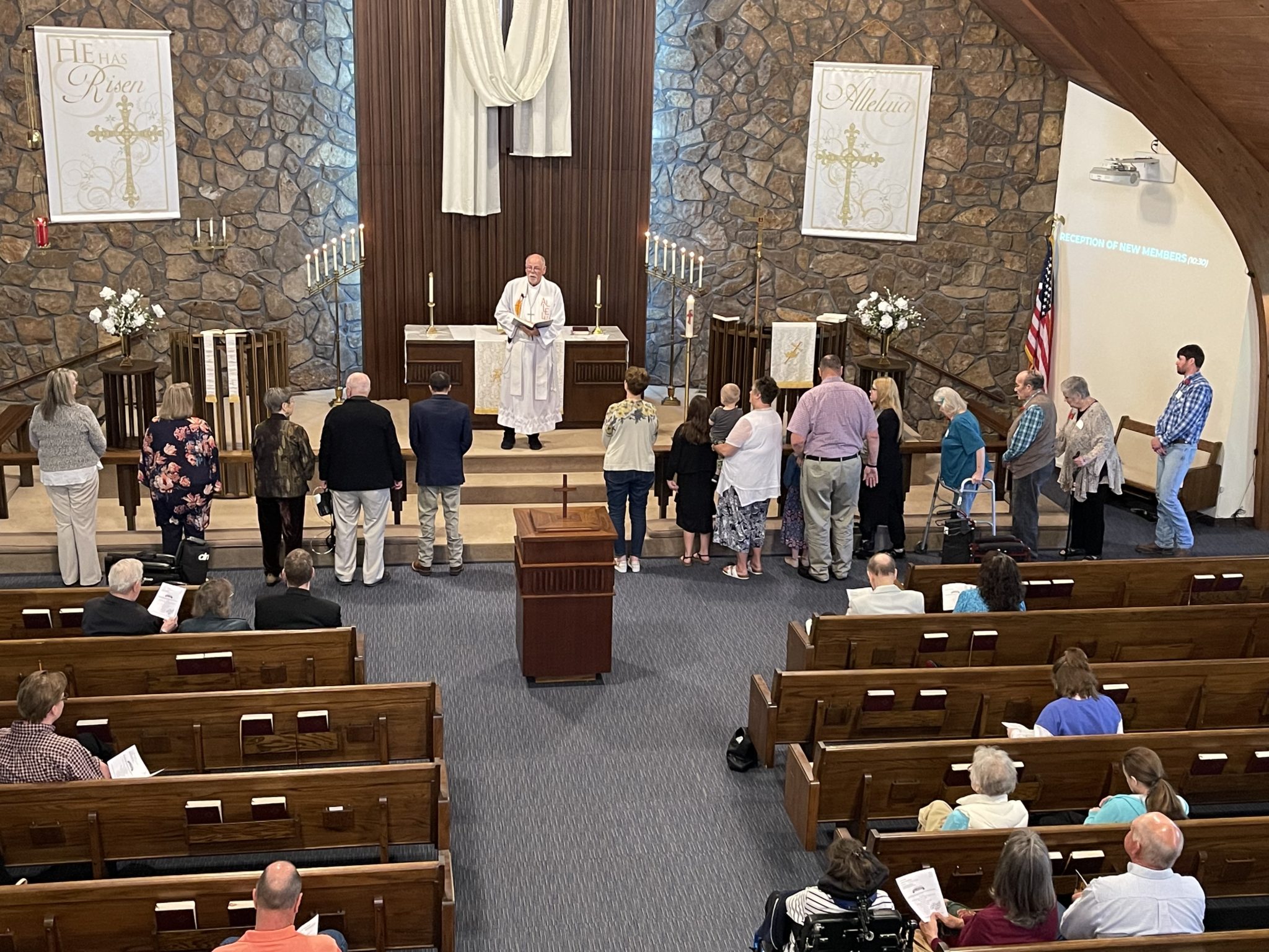 Immanuel Welcomes 25 New Members – Immanuel Lutheran Church LCMS